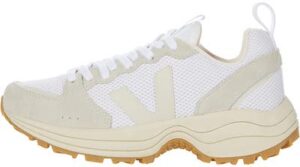 Best Walking Shoes For Paris: What Shoes To Wear In Europe?